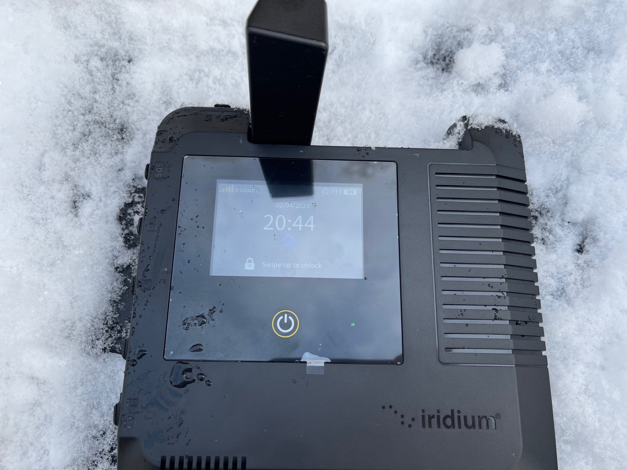 Best Satellite Communicator 2023 - TrekSumo